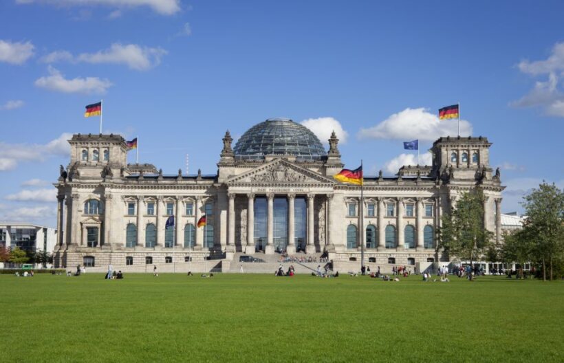 Berlin: Private E-Scooter Highlights Tour - FAQ