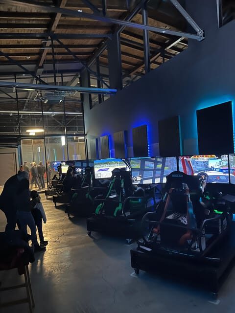 Berlin: Race Factory full-motion racing simulator ride - What does the race feel like?