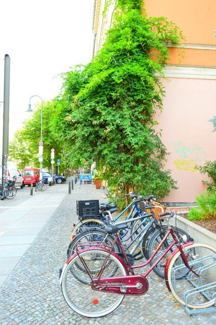 Berlin Reunited and Revived! 3-Hour Alternative Tour - Key Points