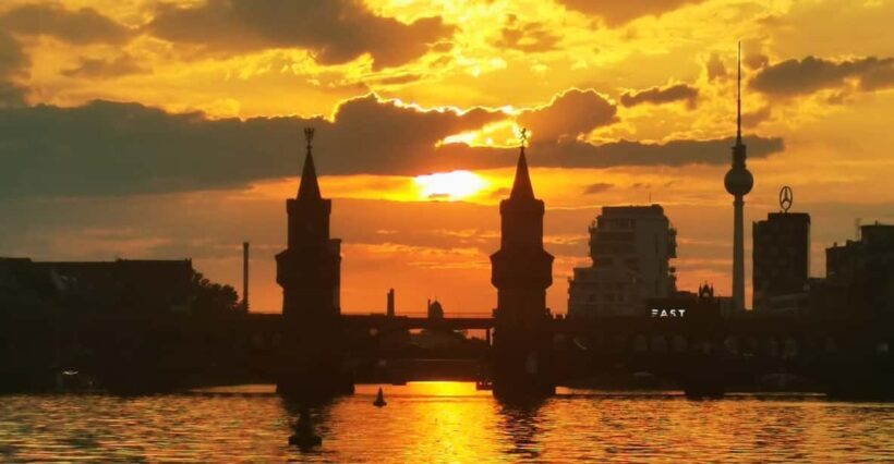 Berlin: Solar Powered Sunset Catamaran Cruise & Audio Guide - Key Points
