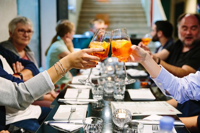 Berlin Street Food Tour by Bike - Historical Insights and Photo Ops