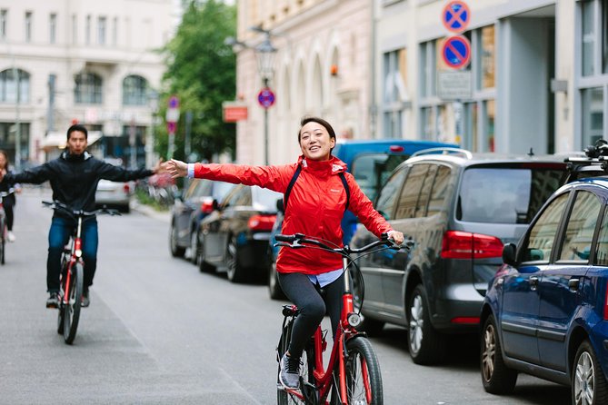 Berlin Street Food Tour by Bike - Participant Information and Accommodations