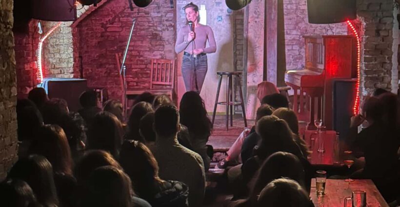 Berlin: The Epic Comedy Club Friday Night Showcase - Who Should Consider This Experience?