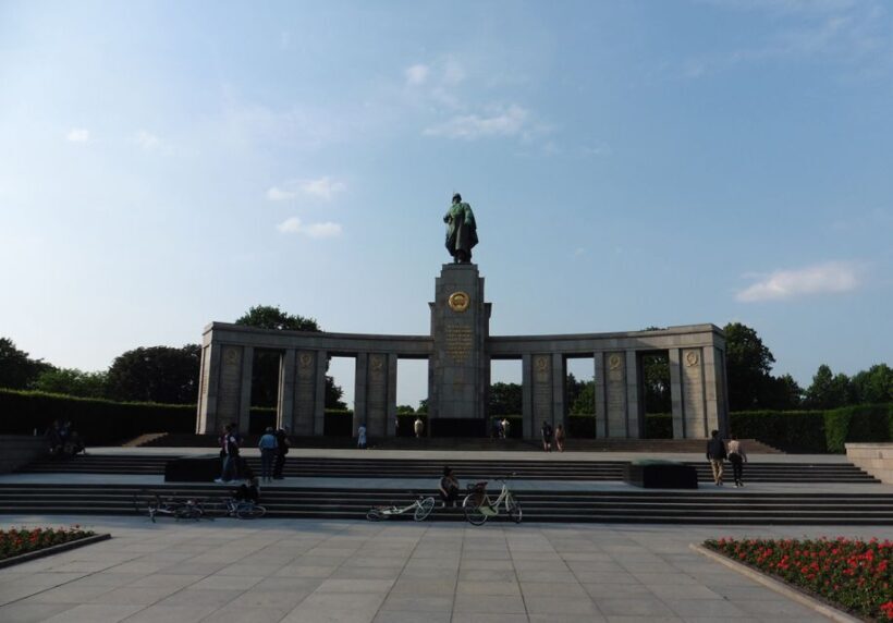 Berlin: The Time of National Socialism Walking Tour - An Honest Look at the Tour Experience