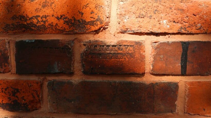 Berlin: Tour through Moabit's Criminal History - Exploring Lehrter Straße and Moabit Neighborhood
