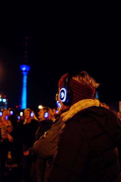 Berlin: Walk and Dance Silent Disco Tour with 80s / 90s - Why This Tour Offers Great Value