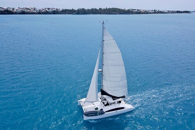 Bermuda Private Catamaran:Snorkeling, Shipwrecks & Cliff Jumping - The Experience on the Water with Captain Bryan