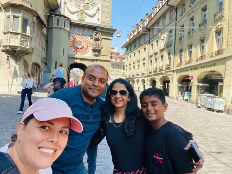 Bern: Highlights & Hidden Gems Guided Tour in a Small Group - Key Points