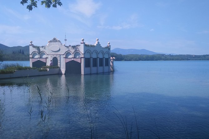 Besalu,Banyoles Lake & Garrotxa Volcanoes Small Group From Girona - Trekking Through the Garrotxa Volcanoes