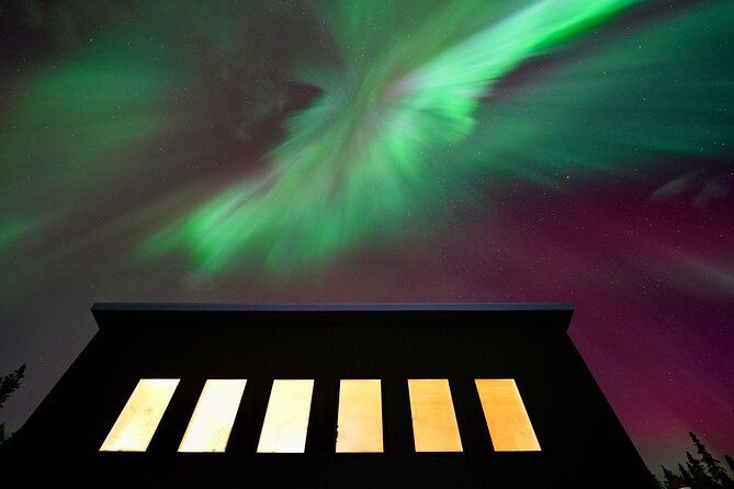 Best Alaskan Cabin Aurora Viewing with Photography @Aurora Camp - The Sum Up