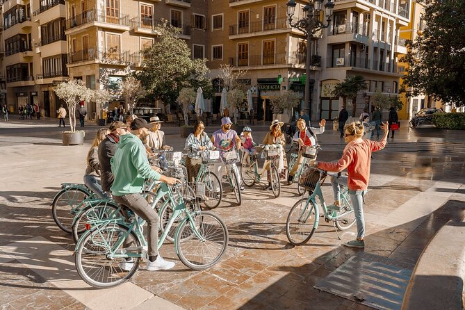 Best Bike Tour Dutch & English in Valencia - Meeting Point and Additional Information