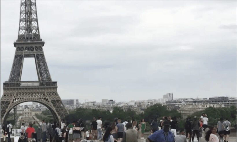 Best Bits of Paris: 40 Favourites Walking Tour 5 hours - What the Reviews Say