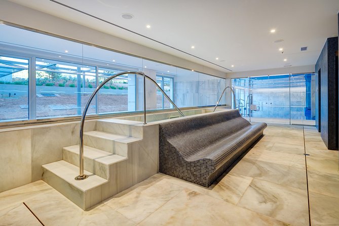 Best Friends Ritual: Mini Facial + Aromatherapy Massage + Day SPA + Glass Cava - Accessibility and Participation