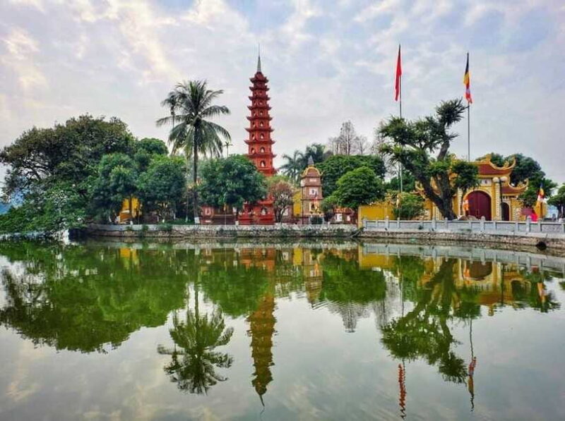 Best Hanoi City Tour Full Day by limousine bus, Hanoi tour - Who Should Consider This Tour?