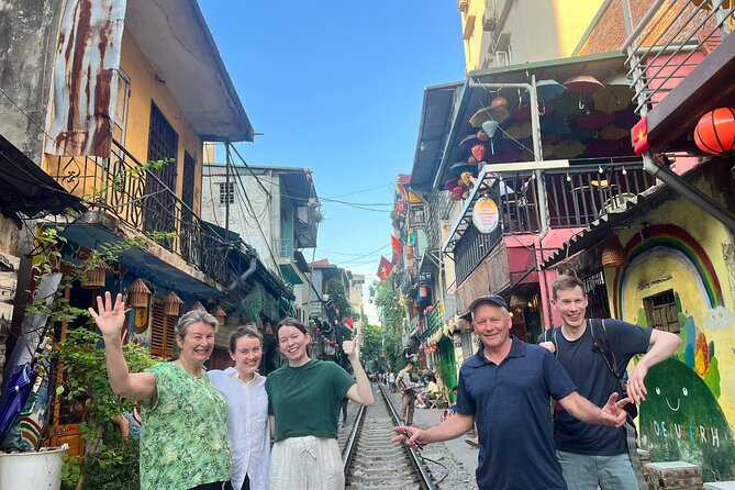 Best Hanoi Food Tour 7 Different Food Tasting Visit Train Street - Who Is This Tour Best For?