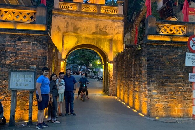 Best Hanoi Food Tour 7 Different Food Tasting Visit Train Street - The Sum Up