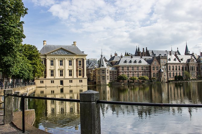 Best Highlights of The Hague with a local - FAQ