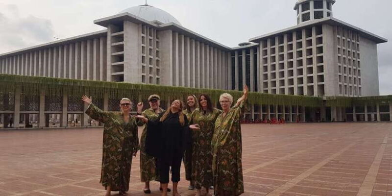 Best Jakarta Tours, your best friend in travelling. - What Makes This Tour Stand Out?