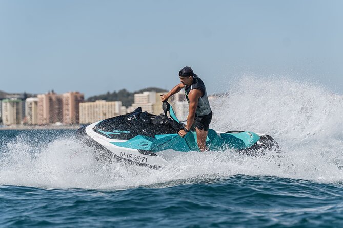Best jet ski rental without a license in Fuengirola - Key Points
