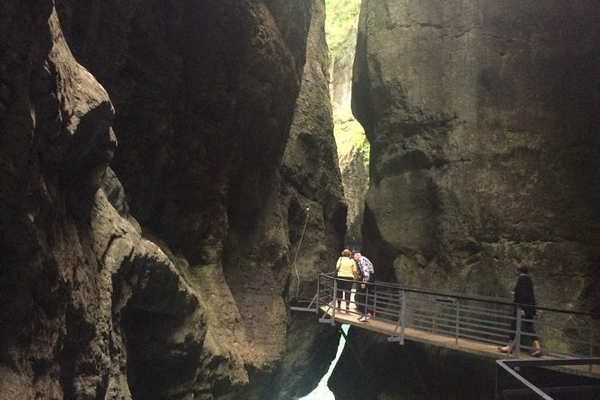Best of Bernese Oberland Tour From Zurich - Experiencing the Trummelbach Falls