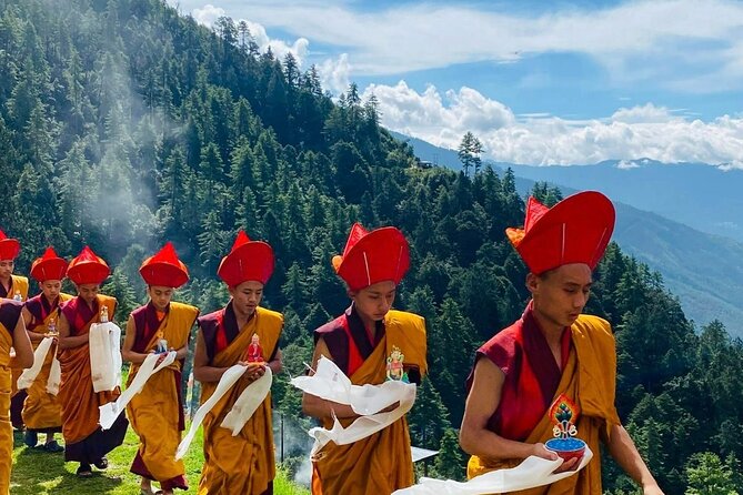 Best of Bhutan Tour( Culture- Hikes- Short Trek- Monastic Stay) - Key Points