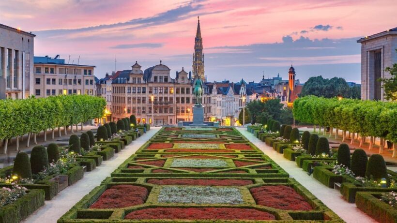 Best of Brussels: Private Walking Tour with a Local - Exploring Brussels Through a Locals Eyes