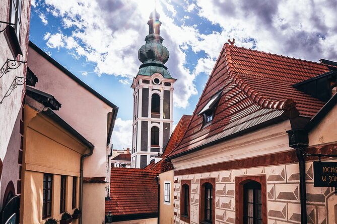 Best of Cesky Krumlov Old Town and Castle Exteriors - Convenient Hotel Pickup and Accessibility Considerations