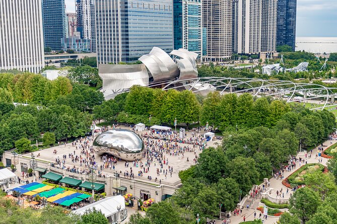 Best of Chicago Small-Group Tour With Architecture River Cruise - Buckingham Fountain