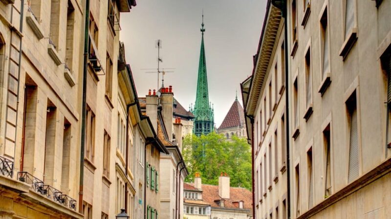 Best of Geneva: Private Walking Tour With a Local - Customize Your Itinerary