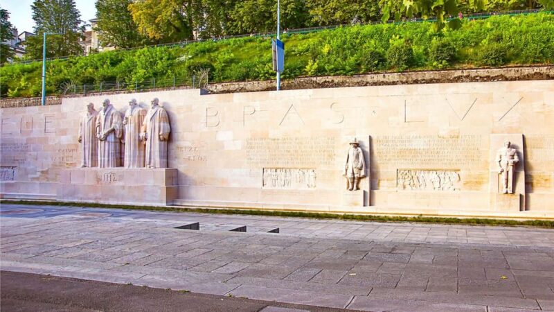 Best of Geneva: Private Walking Tour With a Local - Since You Asked