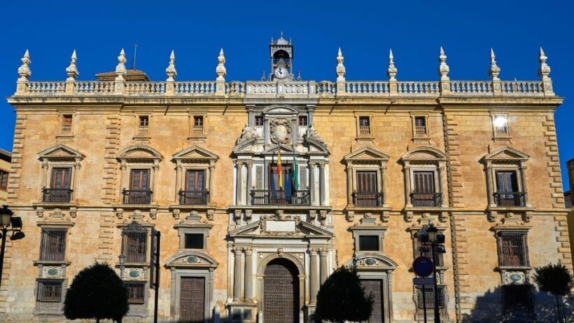 Best of Granada: Private Walking Tour with a Local - Key Points