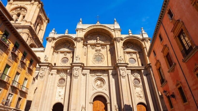 Best of Granada: Private Walking Tour with a Local - The Value of a Private, Tailored Experience