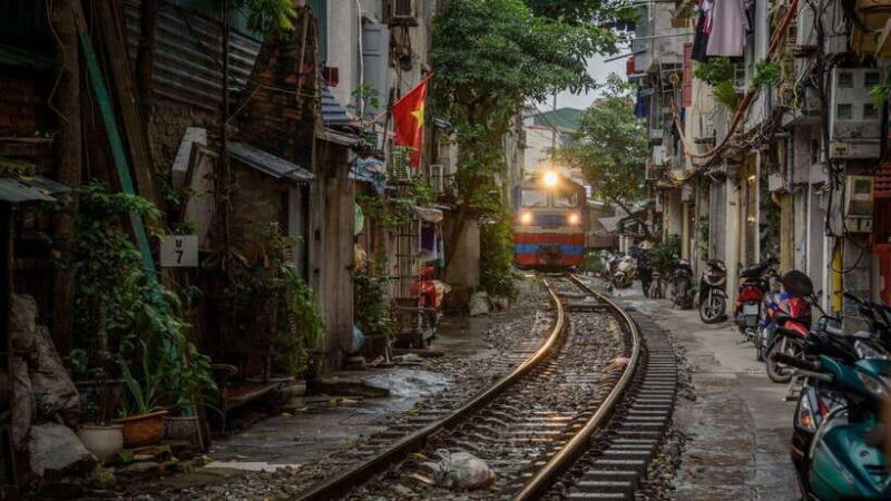 Best of Hanoi: Private Walking Tour with a Local - Key Points