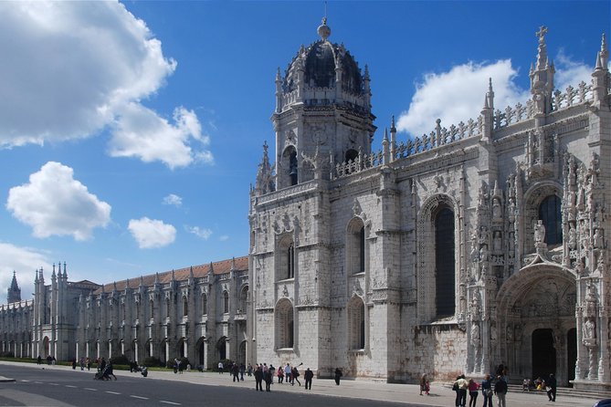 Best of Lisbon Full Day Private Tour - Exploring Lisbons Charm and Local Cuisine