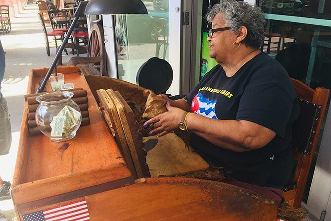 Best of Little Havana Miami Tour - How the Tour Works: Logistics and Group Dynamics