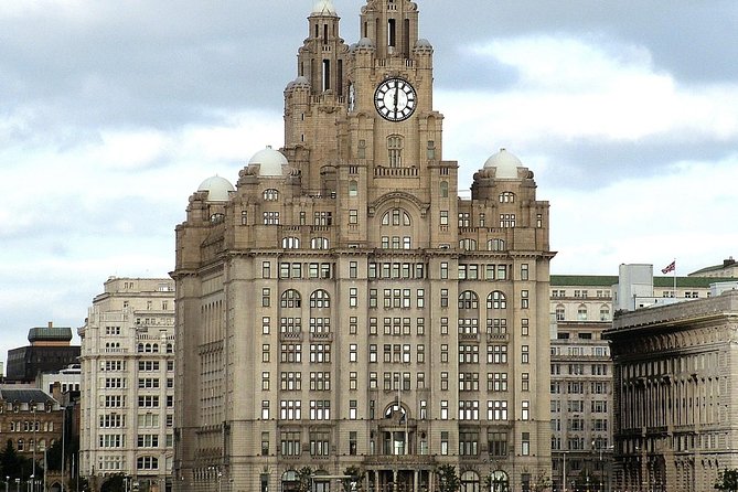 Best of Liverpool Sightseeing Tour by Private Taxi - Exploring Liverpools Footballing Legacy