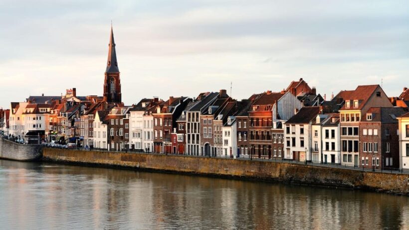 Best of Maastricht: Private Walking Tour with a Local - Exploring Maastricht with a Local