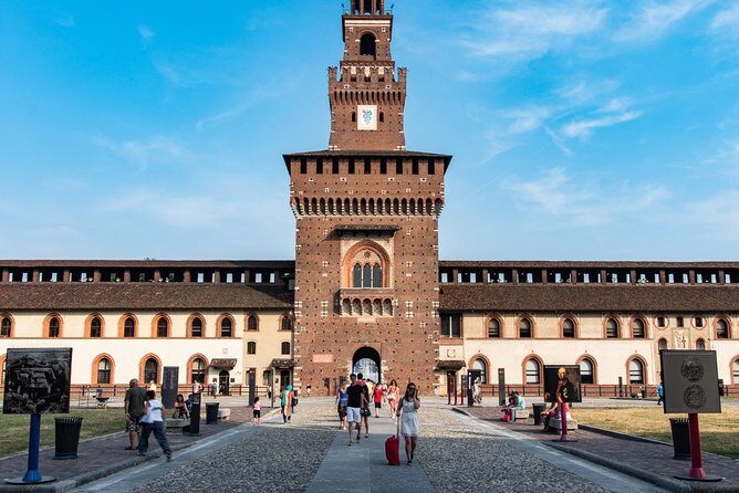 Best of Milan Small-group Walking Tour with Duomo visit - Inside the Duomo: What to Expect