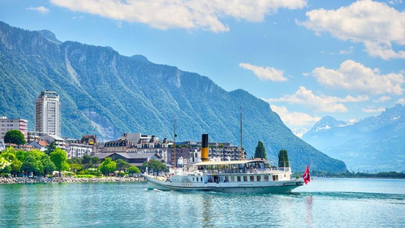Best of Montreux: Private Walking Tour With a Local - Discovering the Charming Old Town