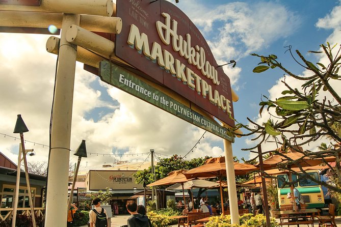 Best of Oahu: Pearl Harbor, Arizona Memorial and the Polynesian Cultural Center - Lunch at Pounders Restaurant