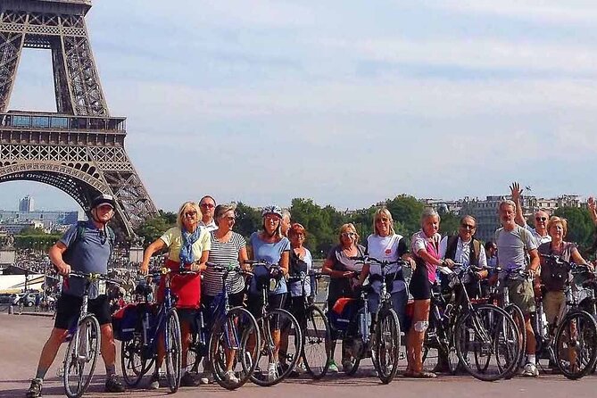 Best of Paris by Bike With a Local - Capturing Stunning Eiffel Tower Photos