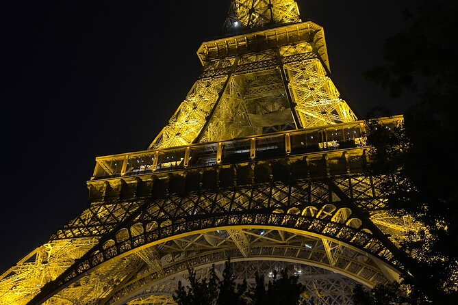 Best of Paris Tour With the Louvre, Eiffel Tower & Notre Dame - Meeting and Pickup Information