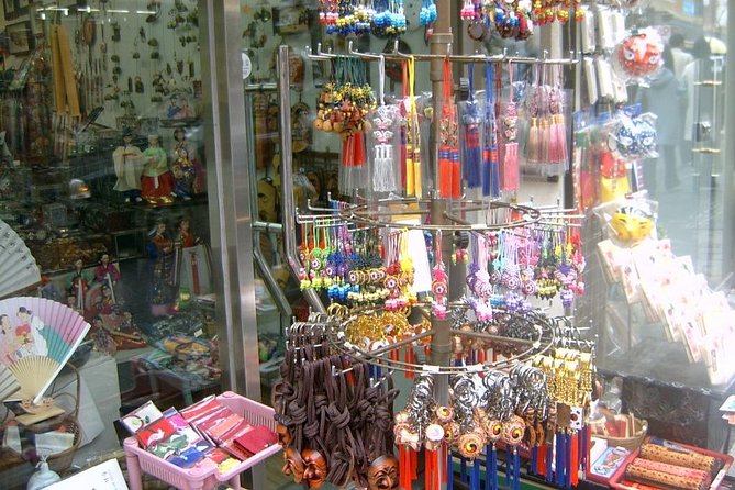 Best of Seoul Shopping Tour - Transportation and Group Size