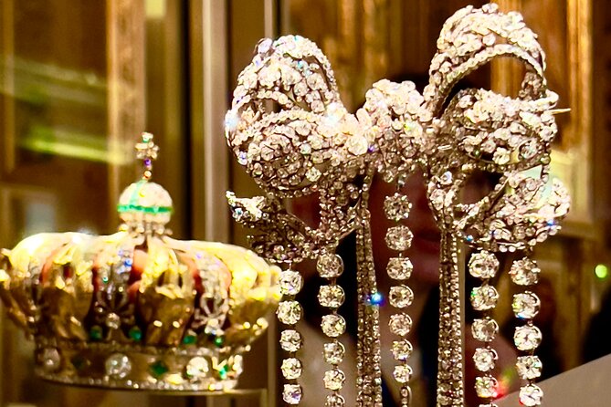 Best of the Louvre Museum Private Tour With Monalisa - Exploring the Louvres Hidden Gems