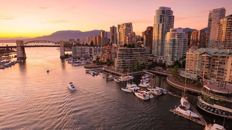 Best of Vancouver: Private Walking Tour with a Local - An In-Depth Look at the Tour