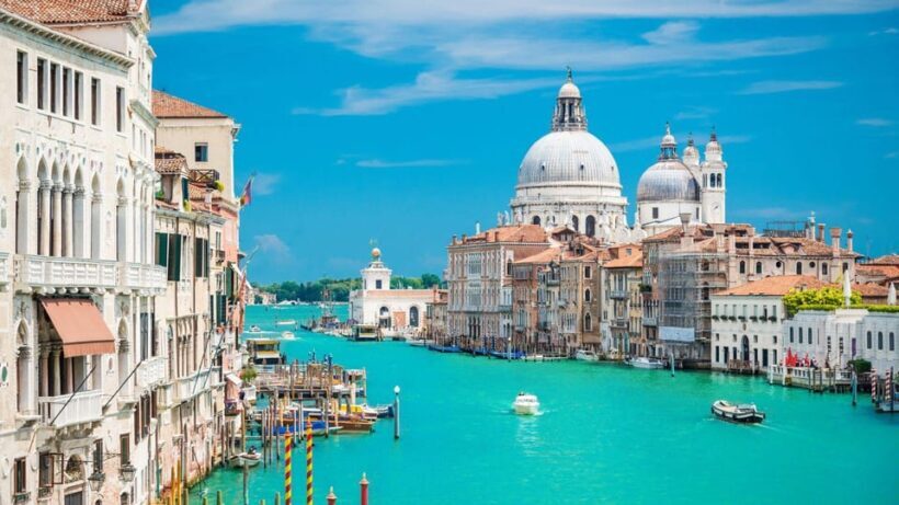 Best of Venice: Private Walking Tour with a Local - Dive into Venice with a Private Guide