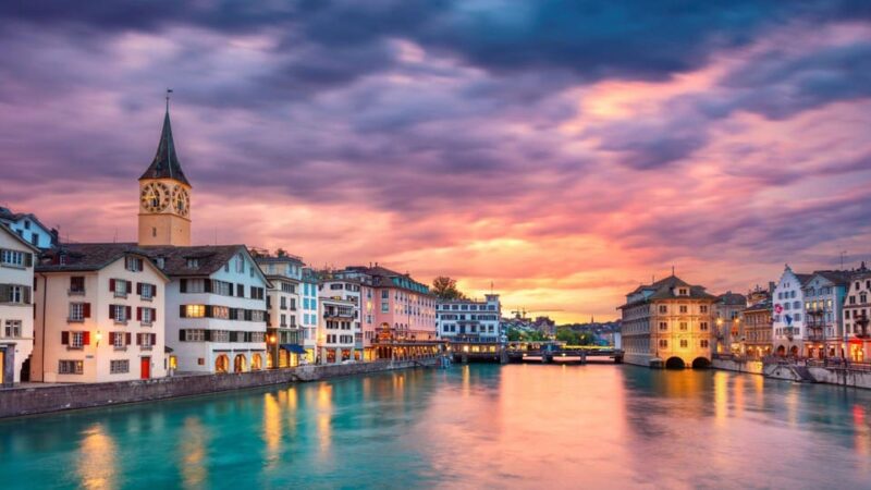 Best of Zurich: Private Walking Tour With a Local - Guided Experience