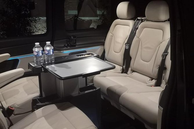 Best Private Airports Transfers - Luxury Minivan Service - FAQ