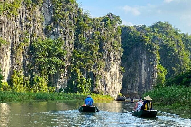 Best Private Tour Hanoi to Ninh Binh Discover Tam Coc & Hoa Lu - Why the Tour Offers Great Value