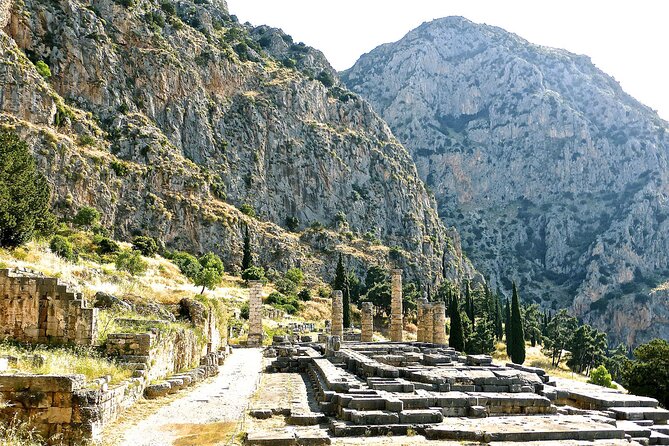 BEST PRIVATE TOUR TO DELPHI: Delphi Arachova Hosios Monastary - Discovering Arachova: The Charming Mountain Town